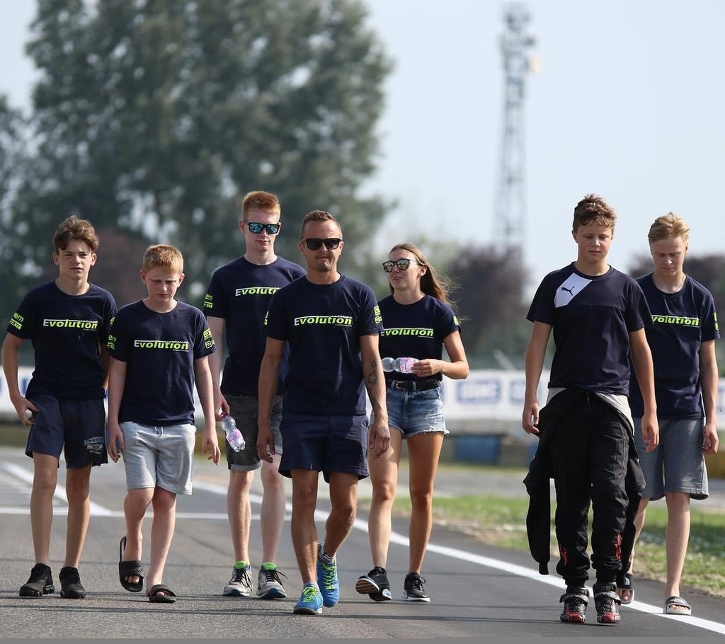 About Evolution Racing | Evolution Racing